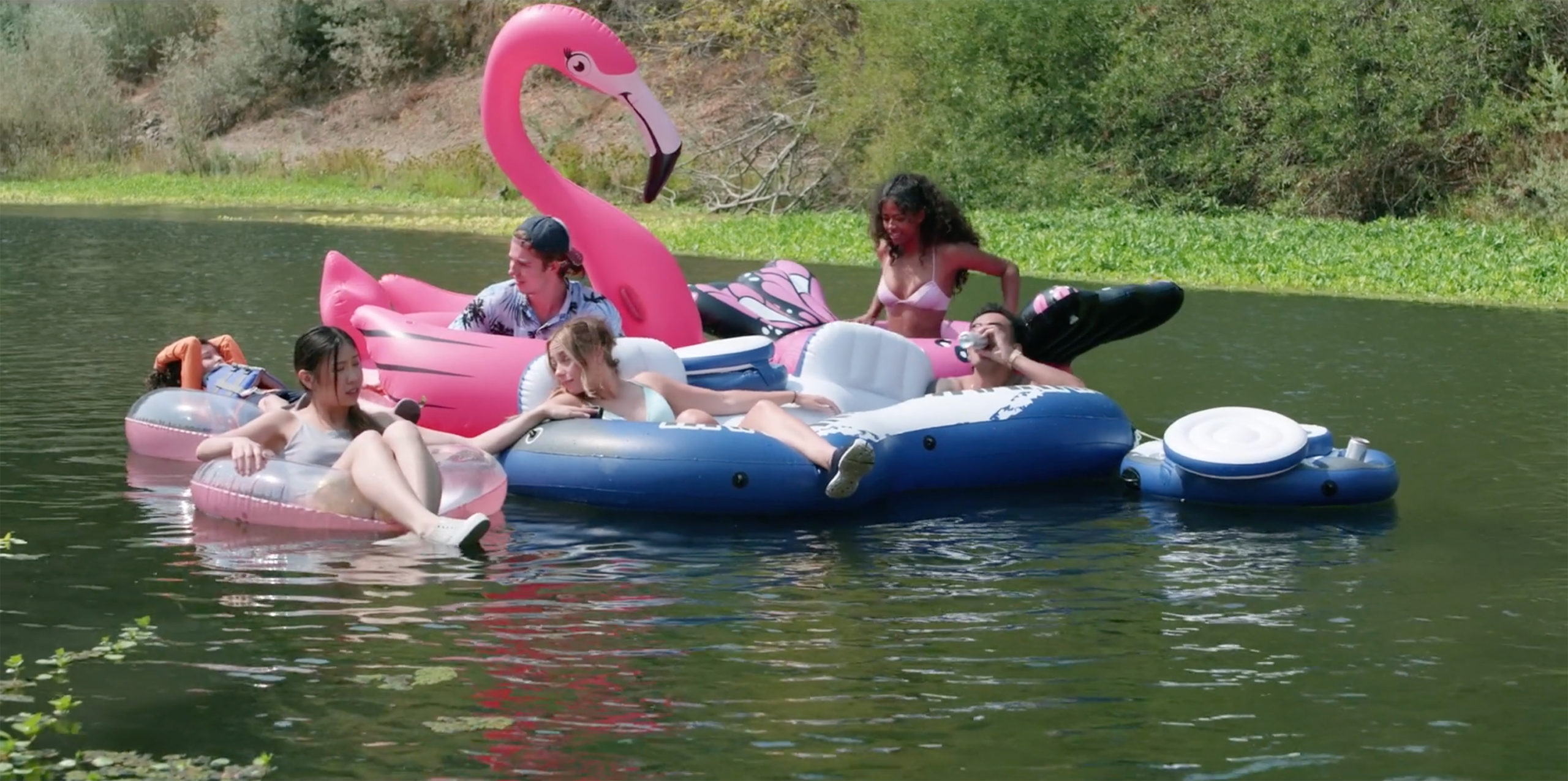 Float Movie Review 60 Photos - Moonagedaydream.film